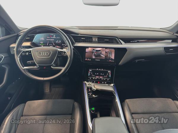 Blue Audi E-Tron 2020 in Tallinn, with an engine capacity of 0.00 L and mileage of 62 thousand km for 35900 €, photo 9 on AUTOMOTO.COM.LV
