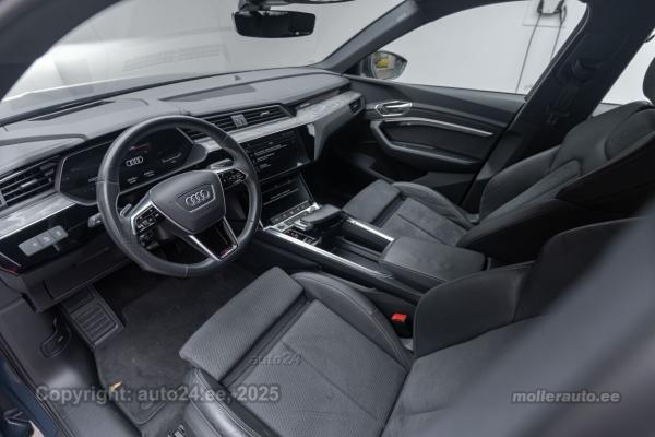 Zils Audi E-Tron 2021 Tallina, ar dzinēja tilpumu 0.00 L un nobraukumu 59 tūkst. km par 42900 €, foto 11 vietnē AUTOMOTO.COM.LV