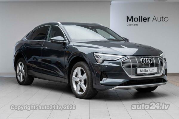 Blue Audi E-Tron 2023 in Tallinn, with an engine capacity of 0.00 L and mileage of 39 thousand km for 38500 €, photo 4 on AUTOMOTO.COM.LV
