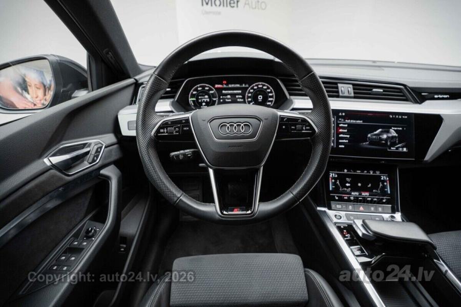 Синий Ауди E-Tron 2023 в Таллин, объемом двигателя 0.00 л и пробегом 39 тыс. км за 38500 €, фото 15 на AUTOMOTO.COM.LV