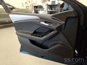 Blue Audi E-Tron 2025 in Riga, with an engine capacity of 0.00 L and mileage of 7 thousand km for 54000 €, photo 5 on AUTOMOTO.COM.LV