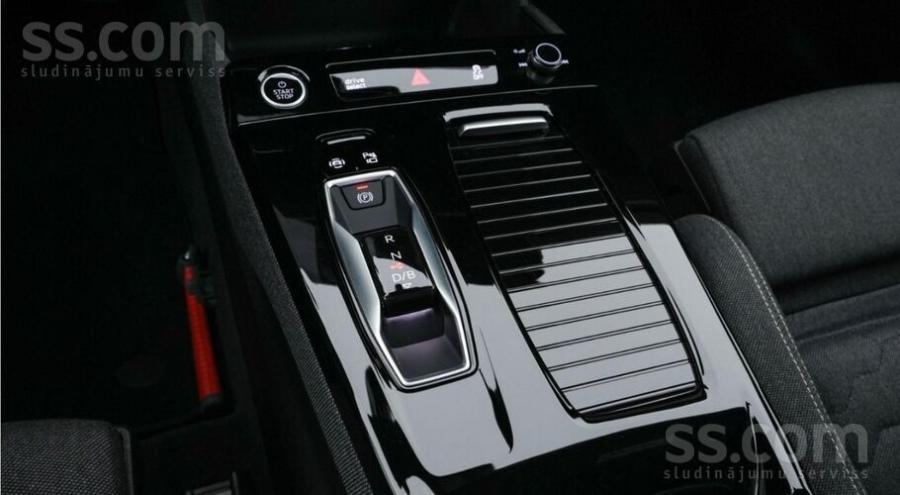 Синий Ауди E-Tron 2025 в Рига, объемом двигателя 0.00 л и пробегом 4 тыс. км за 64000 €, фото 7 на AUTOMOTO.COM.LV