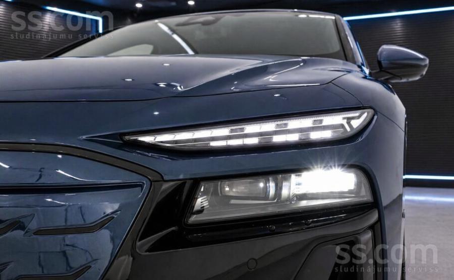 Синий Ауди E-Tron 2025 в Рига, объемом двигателя 0.00 л и пробегом 4 тыс. км за 64000 €, фото 18 на AUTOMOTO.COM.LV