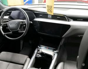 Brūns Audi E-Tron 2020 Viļņa, ar dzinēja tilpumu 0.00 L un nobraukumu 85 tūkst. km par 29200 €, foto 4 vietnē AUTOMOTO.COM.LV