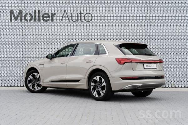 Brown Audi E-Tron 2020 in Riga, with an engine capacity of 0.00 L and mileage of 144 thousand km for 29900 €, photo 4 on AUTOMOTO.COM.LV
