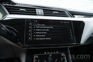 Коричневый Ауди E-Tron 2020 в Рига, объемом двигателя 0.00 л и пробегом 144 тыс. км за 28650 €, фото 23 на AUTOMOTO.COM.LV