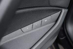 Brown Audi E-Tron 2023 in Marupe, with an engine capacity of 0.00 L and mileage of 89 thousand km for 43500 €, photo 10 on AUTOMOTO.COM.LV