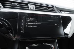 Brown Audi E-Tron 2023 in Marupe, with an engine capacity of 0.00 L and mileage of 89 thousand km for 43500 €, photo 24 on AUTOMOTO.COM.LV