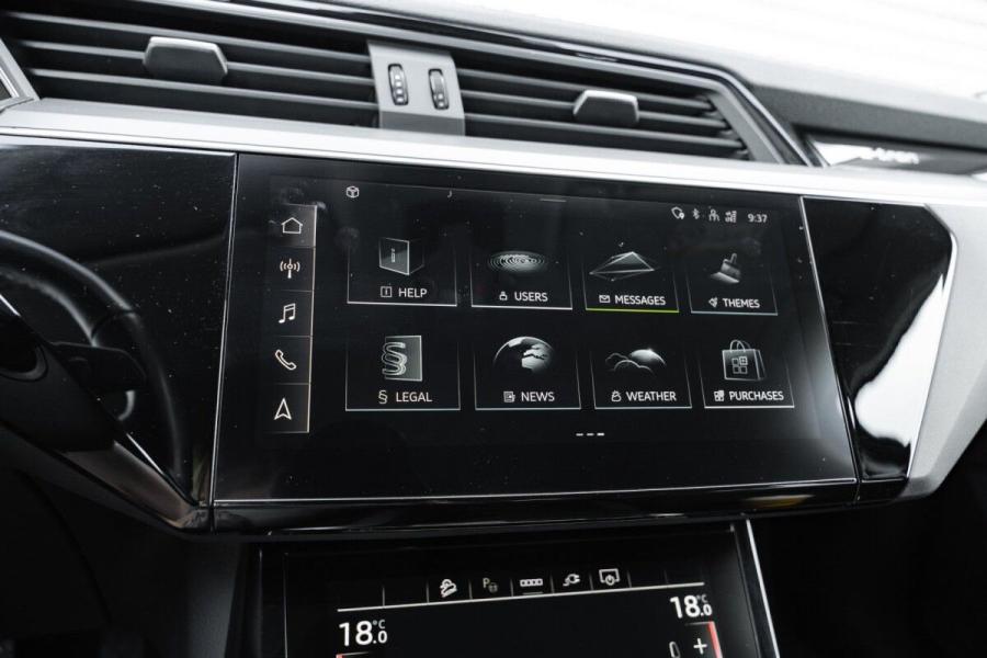 Brown Audi E-Tron 2023 in Marupe, with an engine capacity of 0.00 L and mileage of 89 thousand km for 43500 €, photo 25 on AUTOMOTO.COM.LV