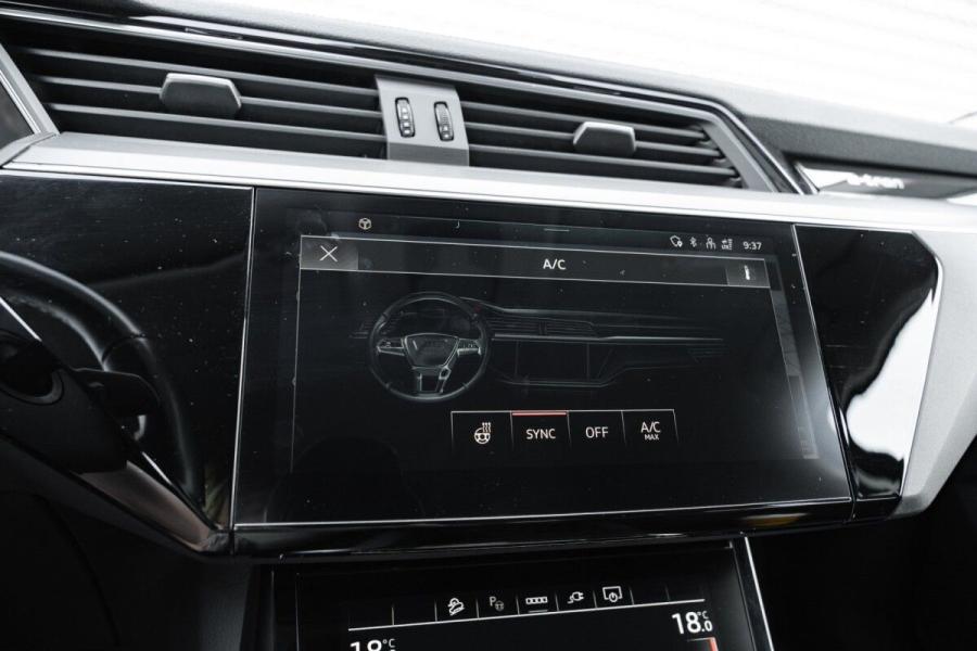 Brown Audi E-Tron 2023 in Marupe, with an engine capacity of 0.00 L and mileage of 89 thousand km for 43500 €, photo 27 on AUTOMOTO.COM.LV