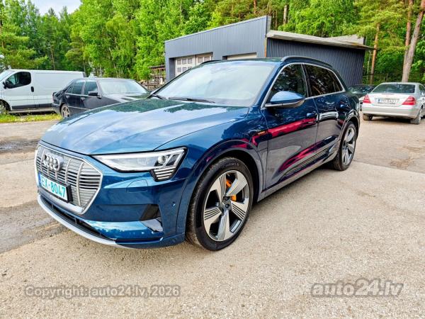 Audi E-Tron 2018 Tallina, ar dzinēja tilpumu 0.00 L un nobraukumu 204 tūkst. km par 20900 €, foto 1 vietnē AUTOMOTO.COM.LV
