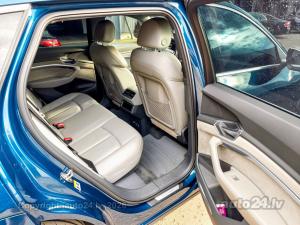 Audi E-Tron 2018 in Tallinn, with an engine capacity of 0.00 L and mileage of 204 thousand km for 20900 €, photo 12 on AUTOMOTO.COM.LV