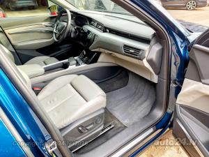 Audi E-Tron 2018 in Tallinn, with an engine capacity of 0.00 L and mileage of 204 thousand km for 20900 €, photo 13 on AUTOMOTO.COM.LV