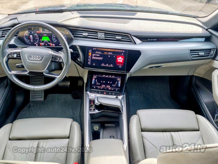 Audi E-Tron 2018 in Tallinn, with an engine capacity of 0.00 L and mileage of 204 thousand km for 20900 €, photo 15 on AUTOMOTO.COM.LV