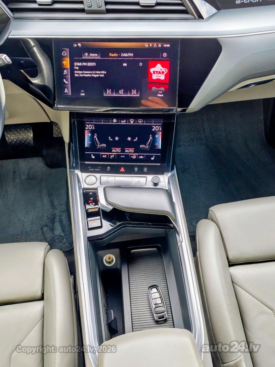 Audi E-Tron 2018 in Tallinn, with an engine capacity of 0.00 L and mileage of 204 thousand km for 20900 €, photo 16 on AUTOMOTO.COM.LV