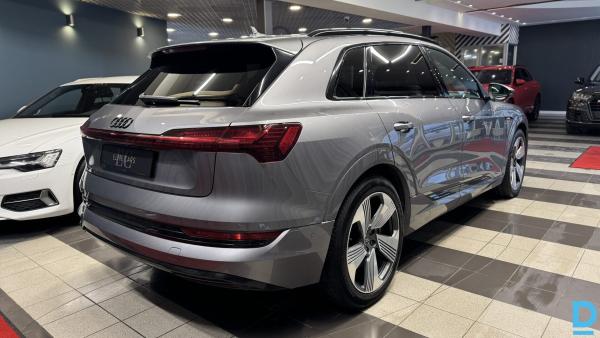 Audi E-Tron 2019 in Marupe, with an engine capacity of 0.00 L and mileage of 119 thousand km for 24990 €, photo 4 on AUTOMOTO.COM.LV