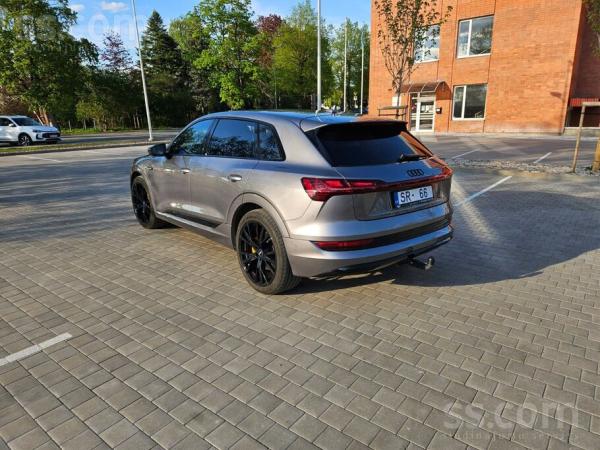 Audi E-Tron 2019 in Riga, with an engine capacity of 0.00 L and mileage of 101 thousand km for 28000 €, photo 2 on AUTOMOTO.COM.LV