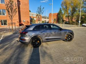 Audi E-Tron 2019 Rīga, ar dzinēja tilpumu 0.00 L un nobraukumu 101 tūkst. km par 28000 €, foto 5 vietnē AUTOMOTO.COM.LV