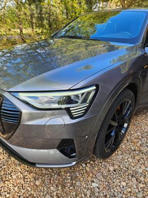 Audi E-Tron 2019 Rīga, ar dzinēja tilpumu 0.00 L un nobraukumu 101 tūkst. km par 28000 €, foto 8 vietnē AUTOMOTO.COM.LV