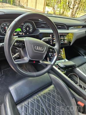 Audi E-Tron 2019 Rīga, ar dzinēja tilpumu 0.00 L un nobraukumu 101 tūkst. km par 28000 €, foto 12 vietnē AUTOMOTO.COM.LV