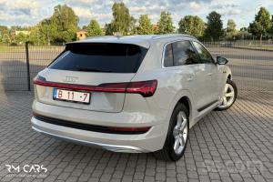 Audi E-Tron 2020 in Jelgava, with an engine capacity of 0.00 L and mileage of 0 thousand km for 23000 €, photo 5 on AUTOMOTO.COM.LV