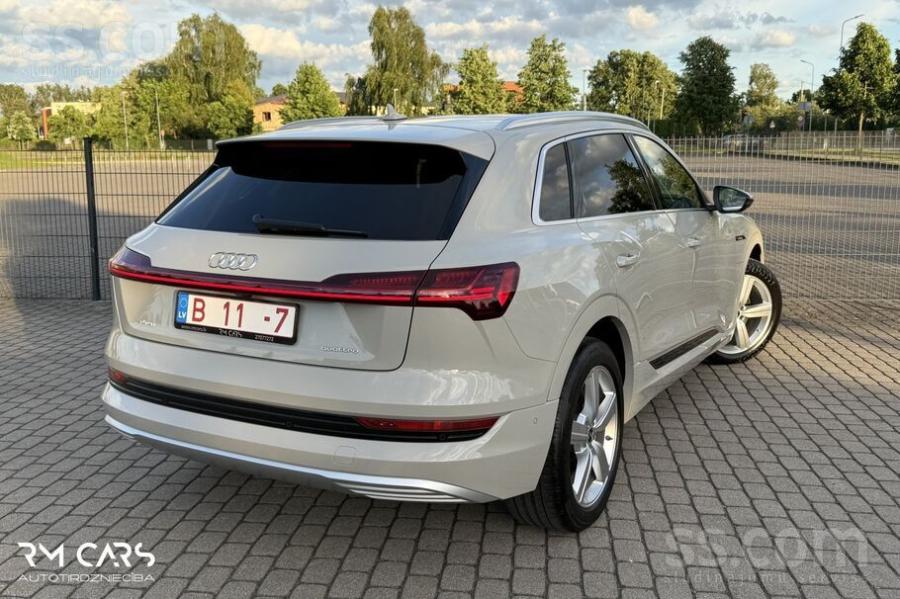Audi E-Tron 2020 in Jelgava, with an engine capacity of 0.00 L and mileage of 0 thousand km for 23000 €, photo 5 on AUTOMOTO.COM.LV