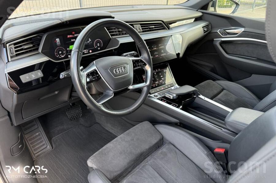 Audi E-Tron 2020 in Jelgava, with an engine capacity of 0.00 L and mileage of 0 thousand km for 23000 €, photo 10 on AUTOMOTO.COM.LV