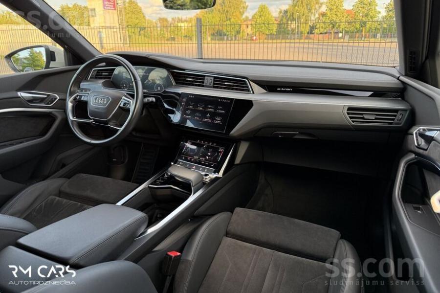 Audi E-Tron 2020 in Jelgava, with an engine capacity of 0.00 L and mileage of 0 thousand km for 23000 €, photo 13 on AUTOMOTO.COM.LV
