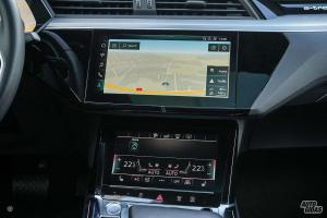 Audi E-Tron 2020 in Kaunas, with an engine capacity of 0.00 L and mileage of 114 thousand km for 32250 €, photo 22 on AUTOMOTO.COM.LV