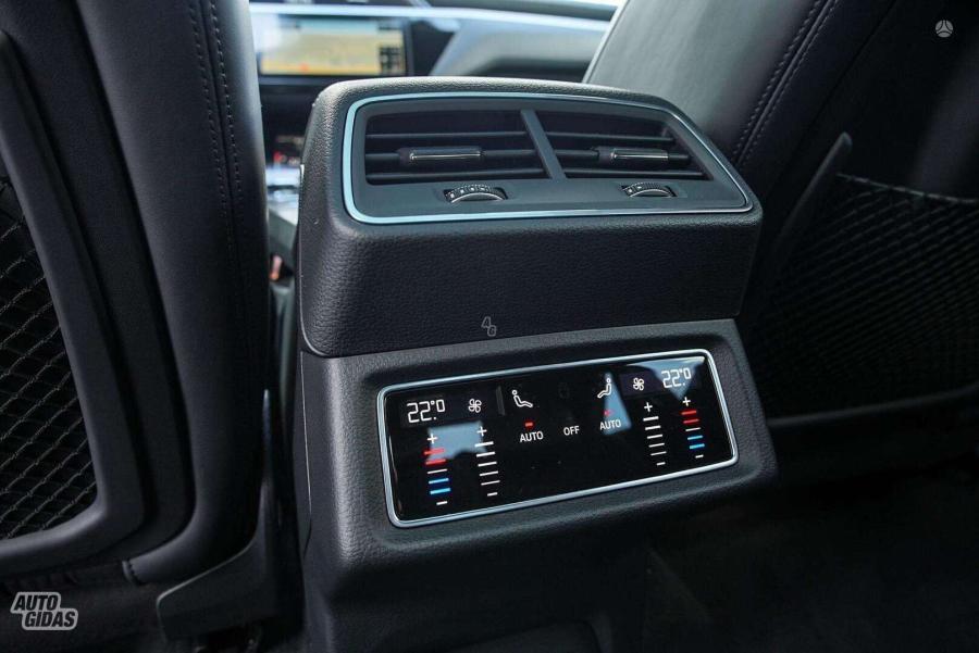 Audi E-Tron 2020 in Kaunas, with an engine capacity of 0.00 L and mileage of 114 thousand km for 32250 €, photo 37 on AUTOMOTO.COM.LV