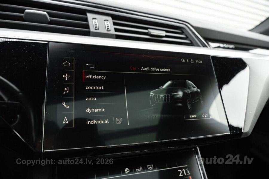 Audi E-Tron 2021 in Riga, with an engine capacity of 0.00 L and mileage of 100 thousand km for 42477 €, photo 23 on AUTOMOTO.COM.LV
