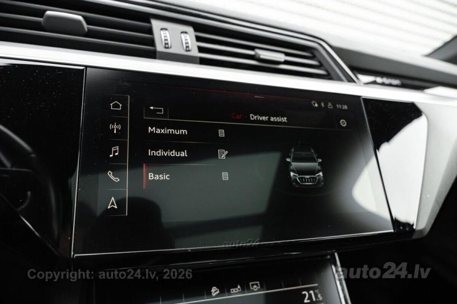 Audi E-Tron 2021 in Riga, with an engine capacity of 0.00 L and mileage of 100 thousand km for 42477 €, photo 24 on AUTOMOTO.COM.LV