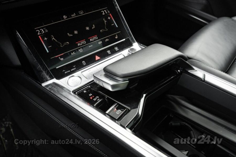 Audi E-Tron 2021 in Riga, with an engine capacity of 0.00 L and mileage of 100 thousand km for 42477 €, photo 28 on AUTOMOTO.COM.LV