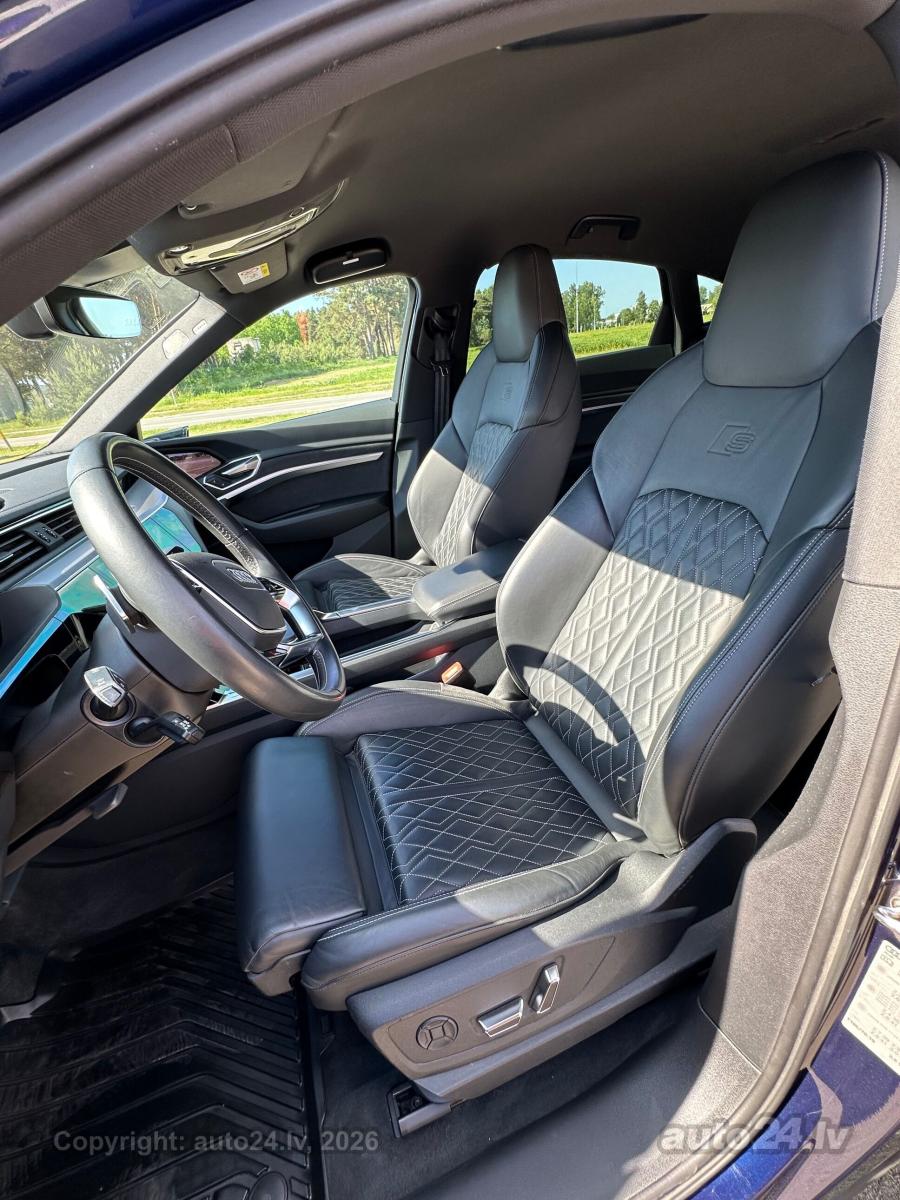 Audi E-Tron 2021 in Riga, with an engine capacity of 0.00 L and mileage of 104 thousand km for 34900 €, photo 12 on AUTOMOTO.COM.LV