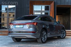 Audi E-Tron 2022 Rīga, ar dzinēja tilpumu 0.00 L un nobraukumu 32 tūkst. km par 39990 €, foto 5 vietnē AUTOMOTO.COM.LV