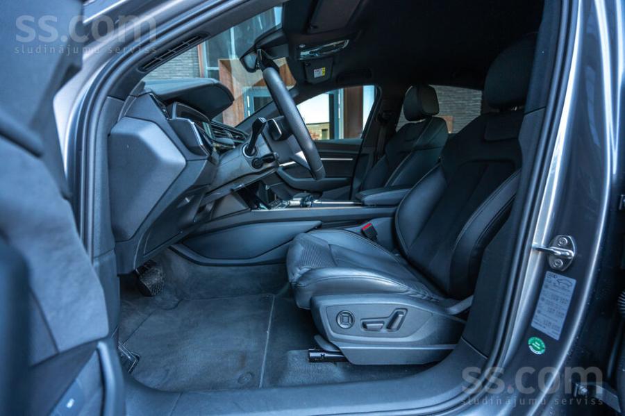 Audi E-Tron 2022 Rīga, ar dzinēja tilpumu 0.00 L un nobraukumu 32 tūkst. km par 39990 €, foto 14 vietnē AUTOMOTO.COM.LV