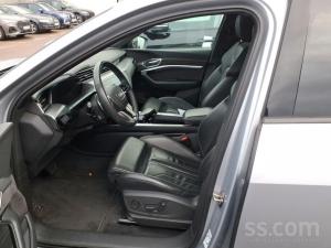 Audi E-Tron 2022 Rīga, ar dzinēja tilpumu 0.00 L un nobraukumu 40 tūkst. km par 33900 €, foto 4 vietnē AUTOMOTO.COM.LV