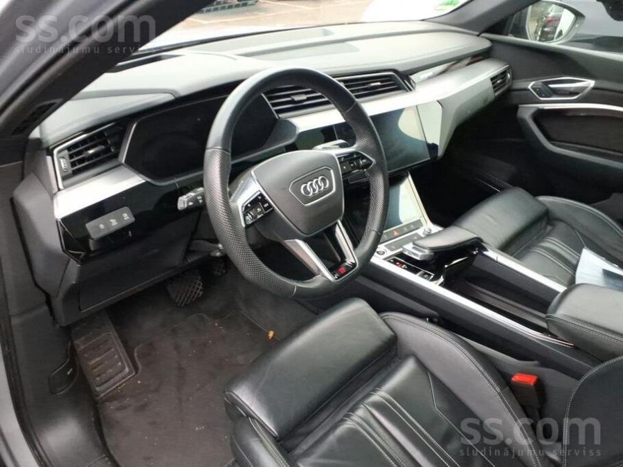 Audi E-Tron 2022 Rīga, ar dzinēja tilpumu 0.00 L un nobraukumu 40 tūkst. km par 33900 €, foto 5 vietnē AUTOMOTO.COM.LV