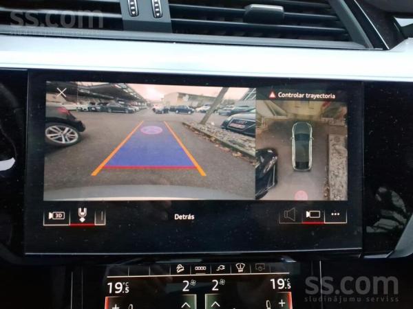 Audi E-Tron 2022 in Riga, with an engine capacity of 0.00 L and mileage of 40 thousand km for 33900 €, photo 5 on AUTOMOTO.COM.LV