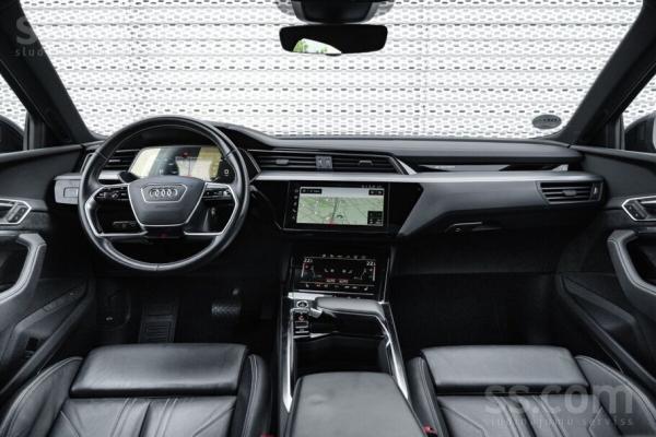 Audi E-Tron 2022 in Riga, with an engine capacity of 0.00 L and mileage of 77 thousand km for 34900 €, photo 6 on AUTOMOTO.COM.LV