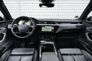 Audi E-Tron 2022 Rīga, ar dzinēja tilpumu 0.00 L un nobraukumu 77 tūkst. km par 34900 €, foto 7 vietnē AUTOMOTO.COM.LV