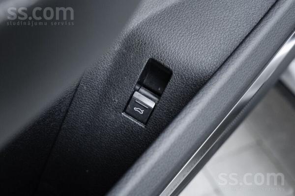 Audi E-Tron 2022 in Riga, with an engine capacity of 0.00 L and mileage of 77 thousand km for 34900 €, photo 10 on AUTOMOTO.COM.LV