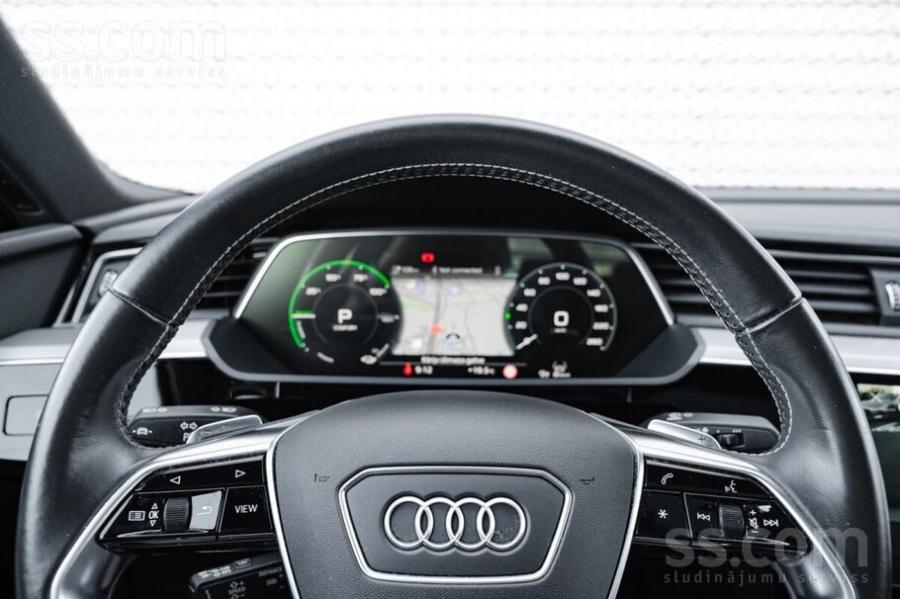 Audi E-Tron 2022 Rīga, ar dzinēja tilpumu 0.00 L un nobraukumu 77 tūkst. km par 34900 €, foto 14 vietnē AUTOMOTO.COM.LV