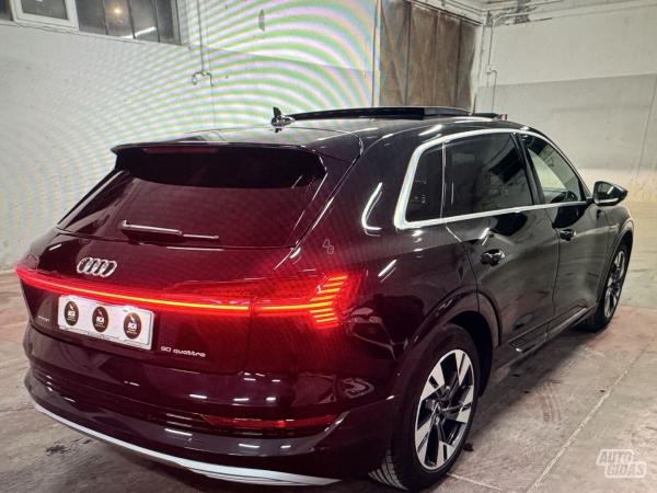 Audi E-Tron 2022 Klaipėda, ar dzinēja tilpumu 0.00 L un nobraukumu 97 tūkst. km par 25700 €, foto 3 vietnē AUTOMOTO.COM.LV