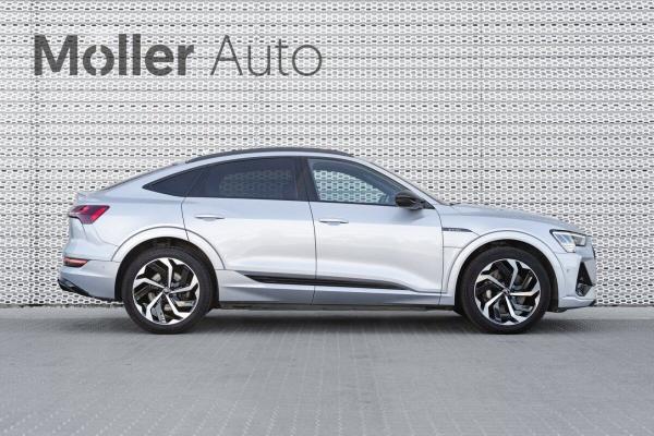 Audi E-Tron 2022 Mārupe, ar dzinēja tilpumu 0.00 L un nobraukumu 77 tūkst. km par 34000 €, foto 5 vietnē AUTOMOTO.COM.LV