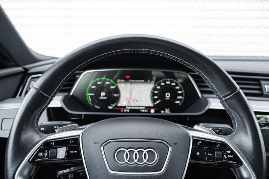 Audi E-Tron 2022 in Marupe, with an engine capacity of 0.00 L and mileage of 77 thousand km for 34000 €, photo 14 on AUTOMOTO.COM.LV