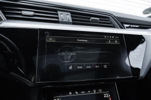 Audi E-Tron 2022 in Marupe, with an engine capacity of 0.00 L and mileage of 77 thousand km for 34000 €, photo 21 on AUTOMOTO.COM.LV