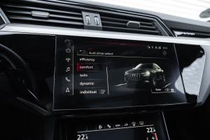Audi E-Tron 2022 in Marupe, with an engine capacity of 0.00 L and mileage of 77 thousand km for 34000 €, photo 26 on AUTOMOTO.COM.LV