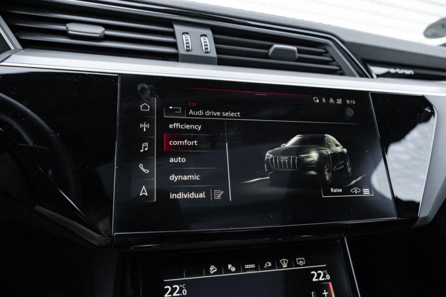 Audi E-Tron 2022 in Marupe, with an engine capacity of 0.00 L and mileage of 77 thousand km for 34000 €, photo 26 on AUTOMOTO.COM.LV