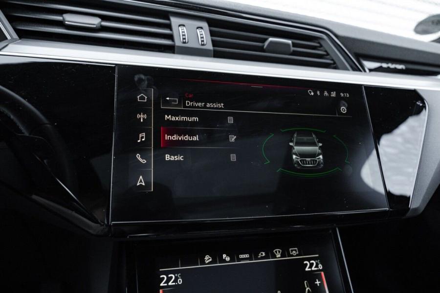 Audi E-Tron 2022 in Marupe, with an engine capacity of 0.00 L and mileage of 77 thousand km for 34000 €, photo 27 on AUTOMOTO.COM.LV